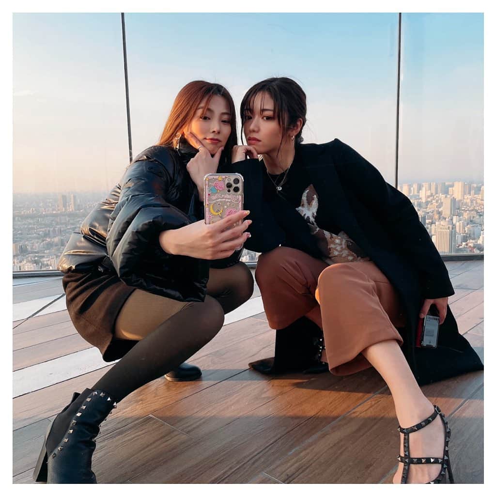 ARIKAさんのインスタグラム写真 - (ARIKAInstagram)「🗼📸 . インスタから学んだ お洒落な撮り方真似してみた👐 #鏡越し ...