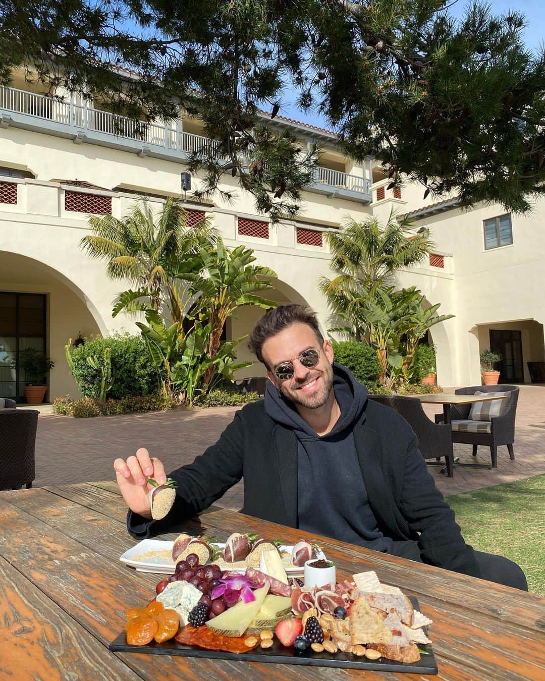 Jenn Imさんのインスタグラム写真 - (Jenn ImInstagram)「It's true. Life is better with ...