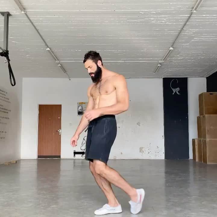 The Cool Hunterさんのインスタグラム写真 - (The Cool HunterInstagram)「@roye_gold ...