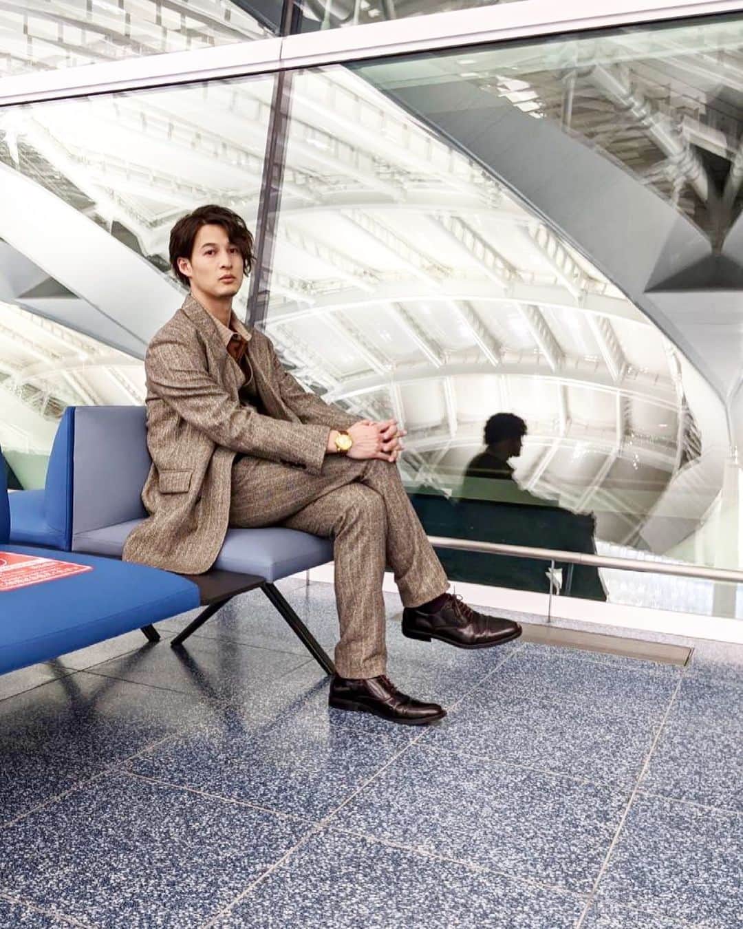 シュネルさんのインスタグラム写真 - (シュネルInstagram)「『Taking off!!』MVオフショット パート2 #solidemo #3月17日 発売 #ベストアルバム #羽田 ...