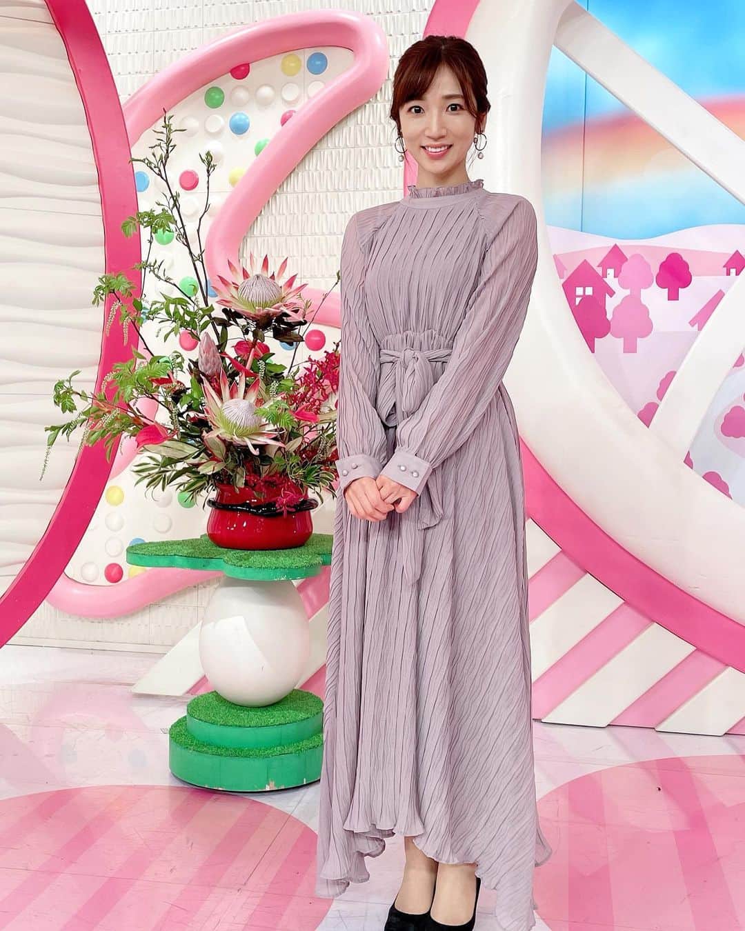 内田敦子さんのインスタグラム写真 - (内田敦子Instagram)「Oha!4の衣装👗﻿ ﻿ 3枚とも @mieli_invariant のものです ﻿ ﻿ インスタで見つけてから可愛いなぁ ...