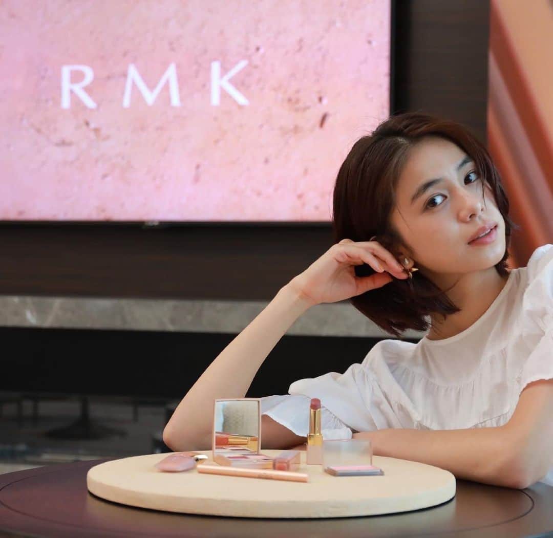 佐藤晴美さんのインスタグラム写真 - (佐藤晴美Instagram)「@rmkofficial 『FALL COLLECTION EXCLUSIVE PREVIEW 』 ヘアメイクアップ ...