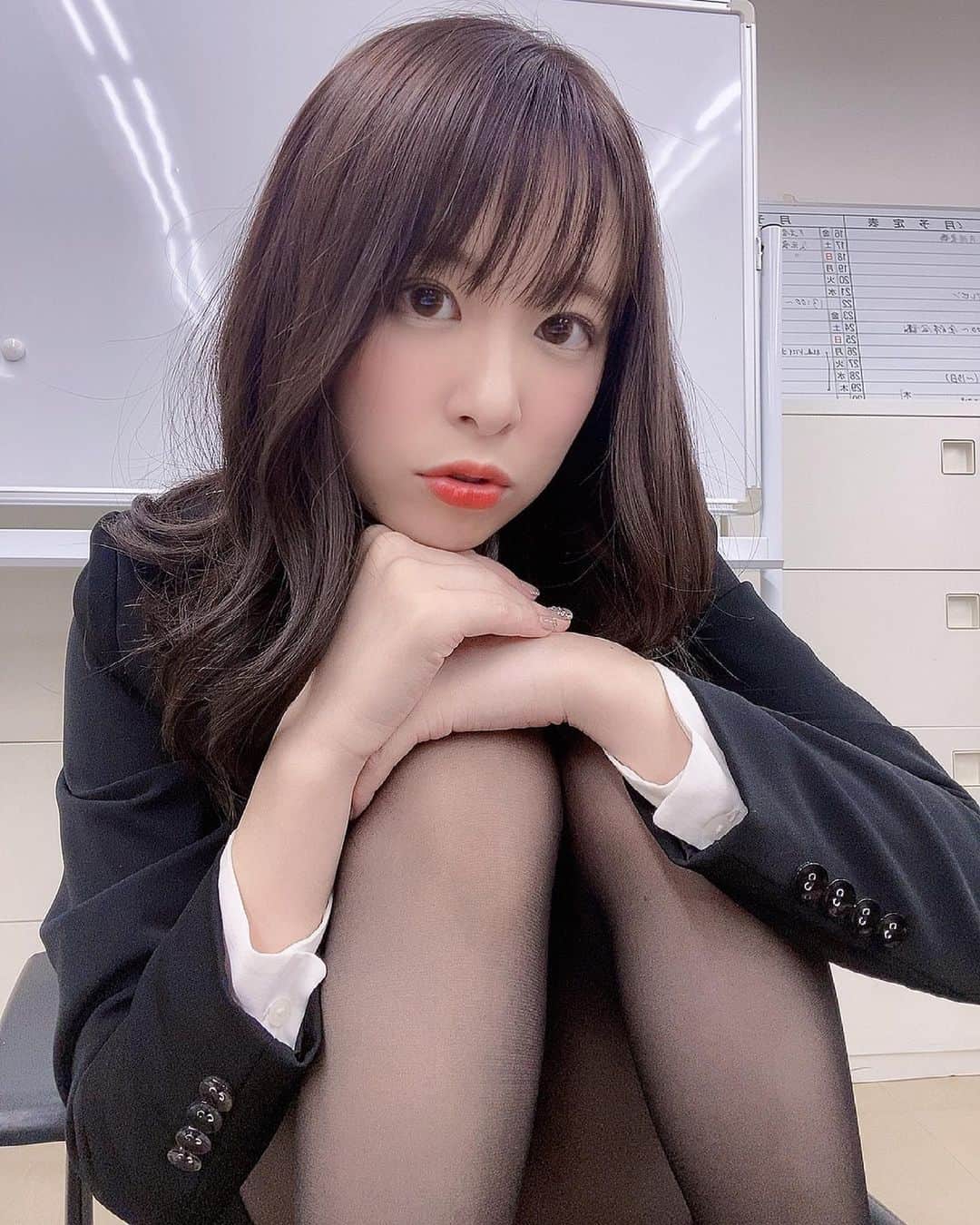 二宮ひかりさんのインスタグラム写真 二宮ひかりinstagram 「・ ・ ・ ・ 撮影なりよ🤍 ・ ・ ・ ・ セクシー女優 二宮