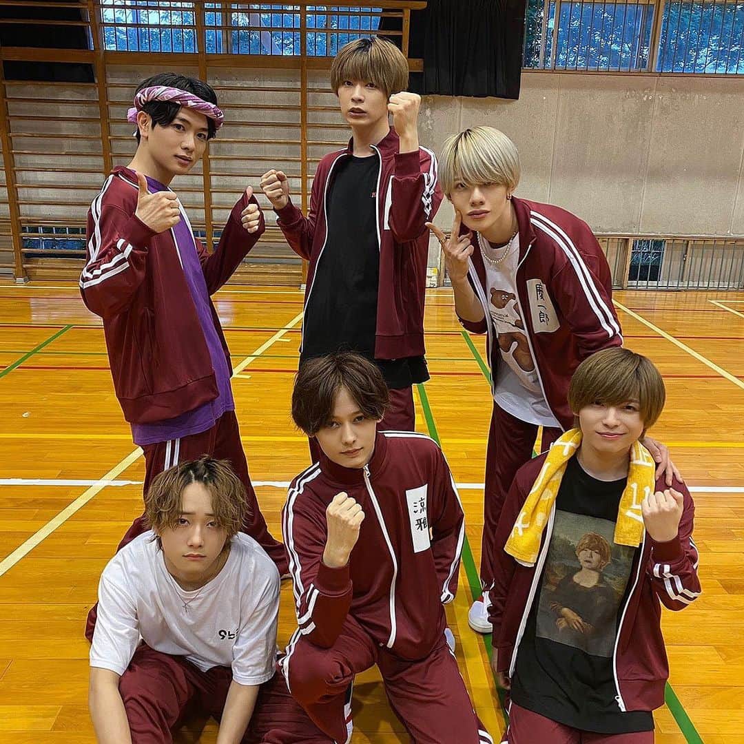 9bicさんのインスタグラム - (9bic@9bic_official)