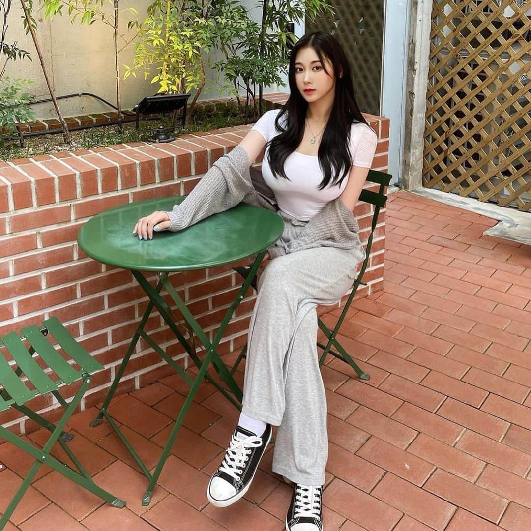 BodyON Koreaさんのインスタグラム写真 - (BodyON KoreaInstagram)「🔥생각과 삶이 멋진 #운동 피플들을 ...