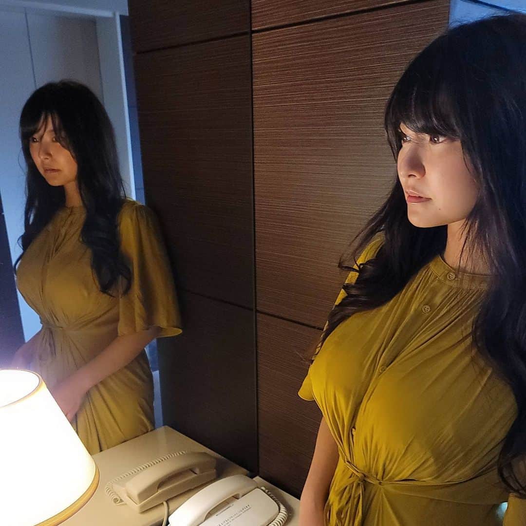 花井美理さんのインスタグラム写真 花井美理instagram 「8月29日（日）15時頃から 生配信音楽トーク番組「みりとにゃんこの怖い
