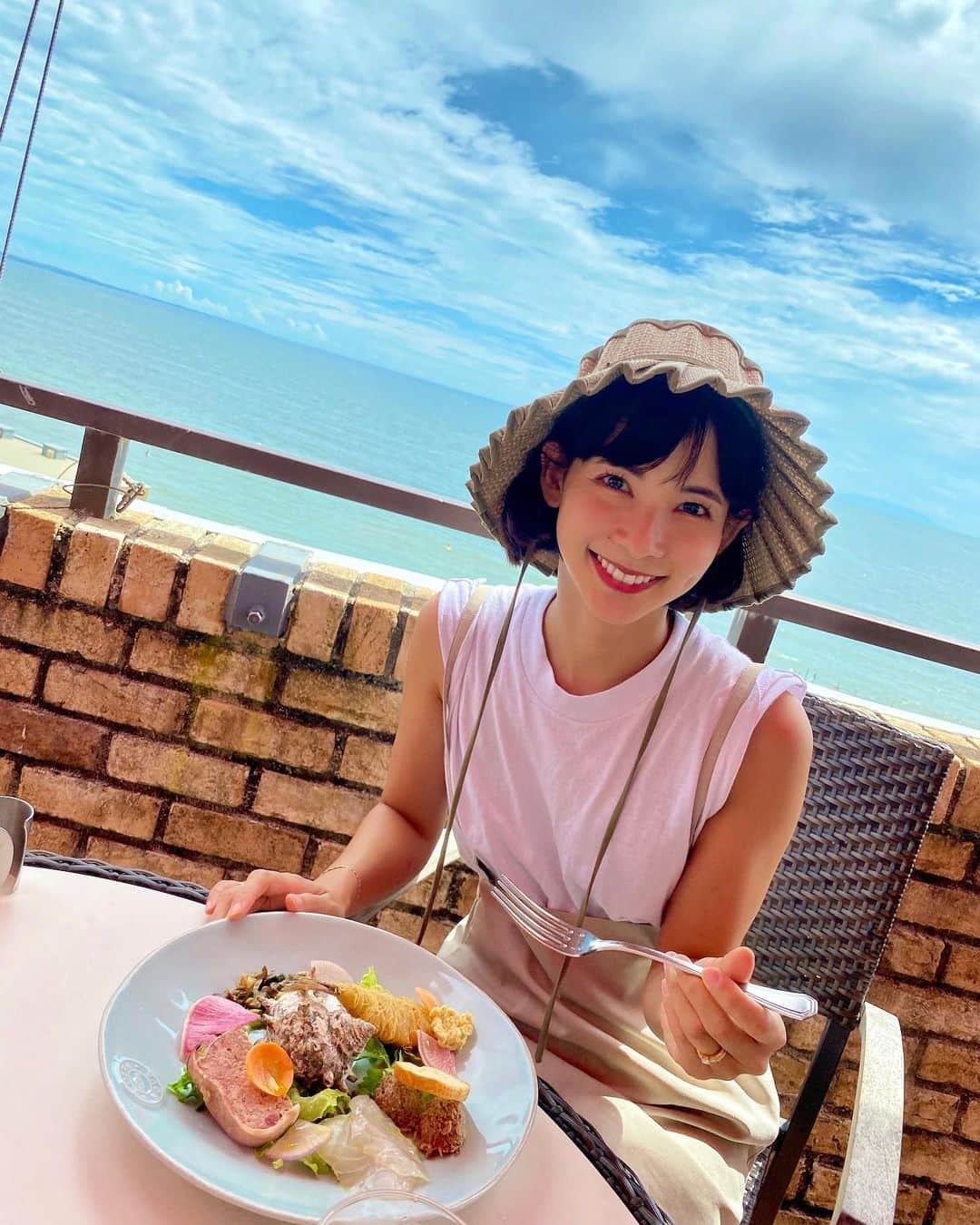 阪本智子さんのインスタグラム写真 阪本智子instagram 「🍕♡ 湘南グルメ 海の見えるレストラン アマルフィイデラセーラ で