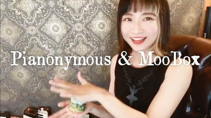 南川朱生さんのインスタグラム動画 - (南川朱生Instagram)「牛とのコミュニケーション進捗 新入り（牛）の可愛がられように、隣で鶏と豚が嫉妬してます 高音質ver.（いらんやろ ...