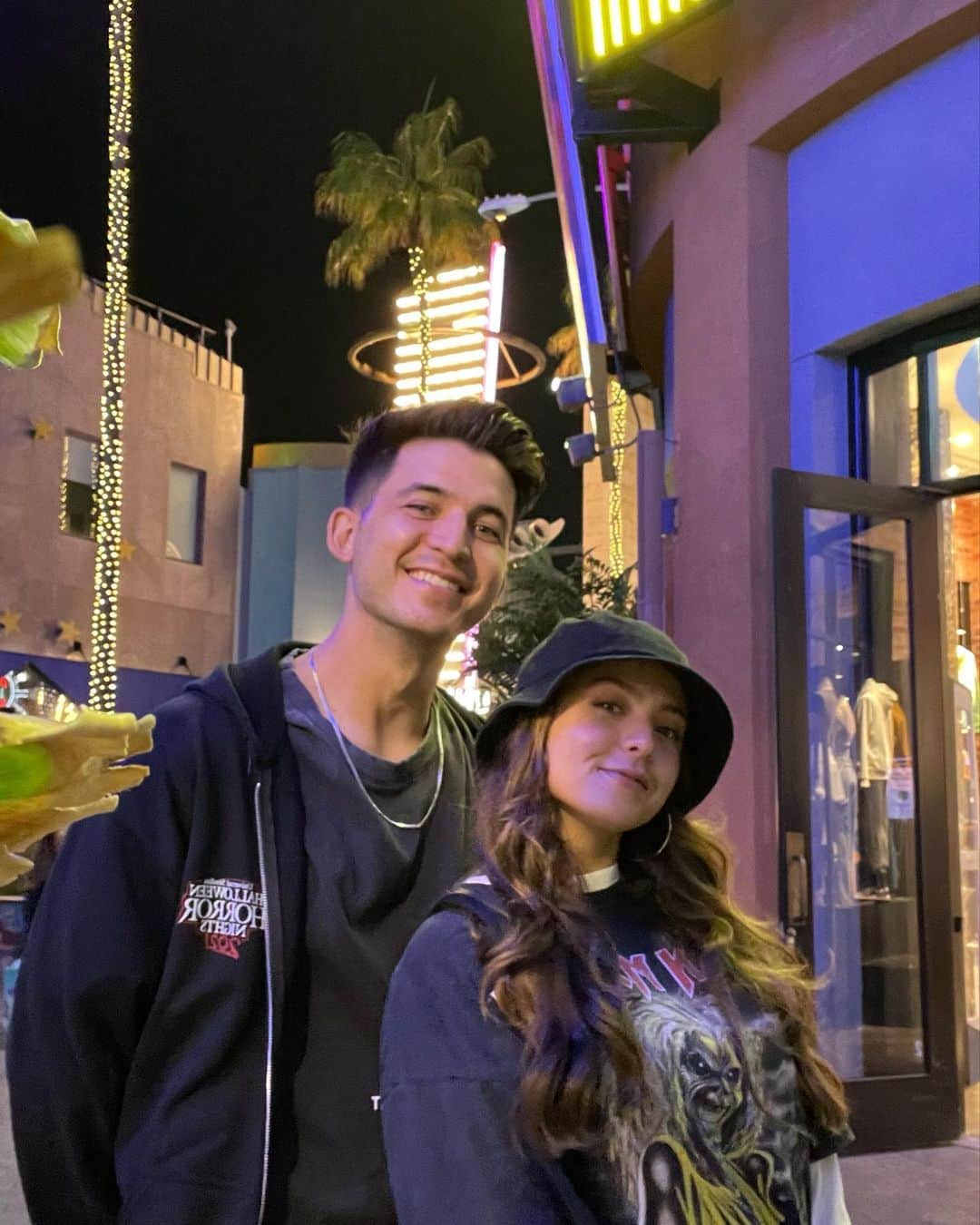 ジャック・レイ・パイルズさんのインスタグラム写真 - (ジャック・レイ・パイルズInstagram)「pics I sent my mom 👻 ...