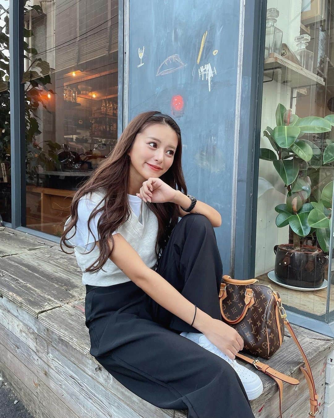 UKAさんのインスタグラム写真 - (UKAInstagram)「この日待ち合わせ場所行ったら詩乃に めっちゃ大学生😳お姉さん😳💕 って言われてにやけた。笑 たしかに新鮮かもせん ︎ ︎ ...