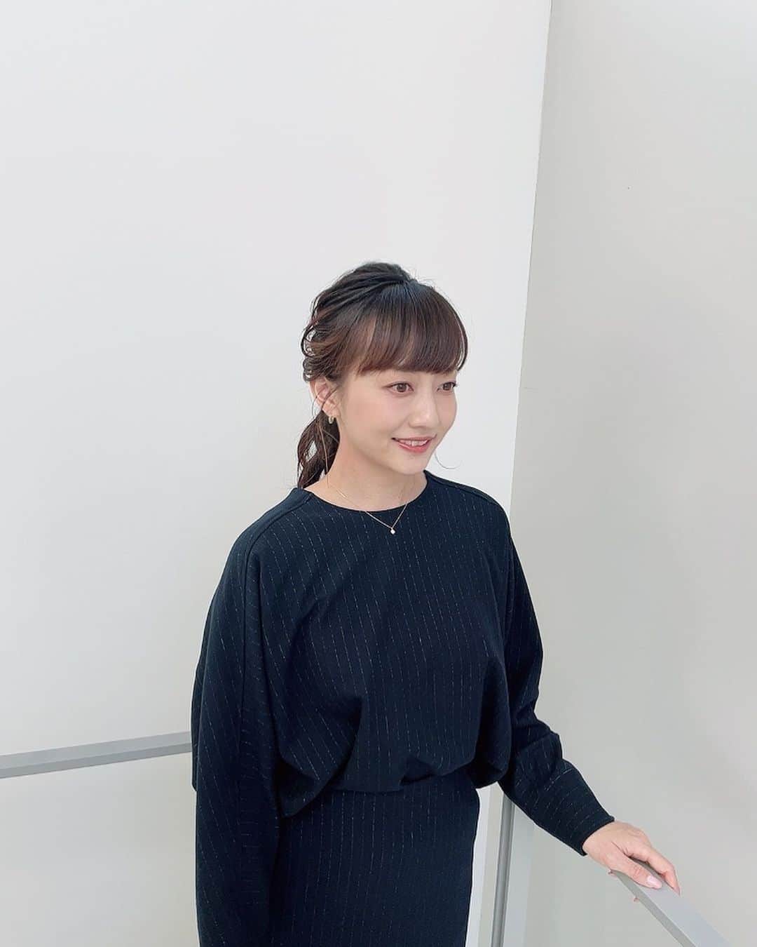 島本真衣さんのインスタグラム写真 - (島本真衣Instagram)「正午から『中居正広のニュースな会』始まります☀️ ぜひご覧ください🎤 ...