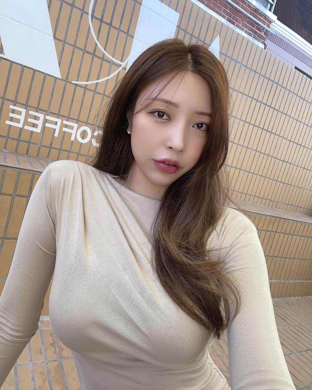 Choi Somiさんのインスタグラム写真 Choi Somiinstagram 「⠀⠀⠀⠀ 글랜더 Glander 나 이제 웜톤