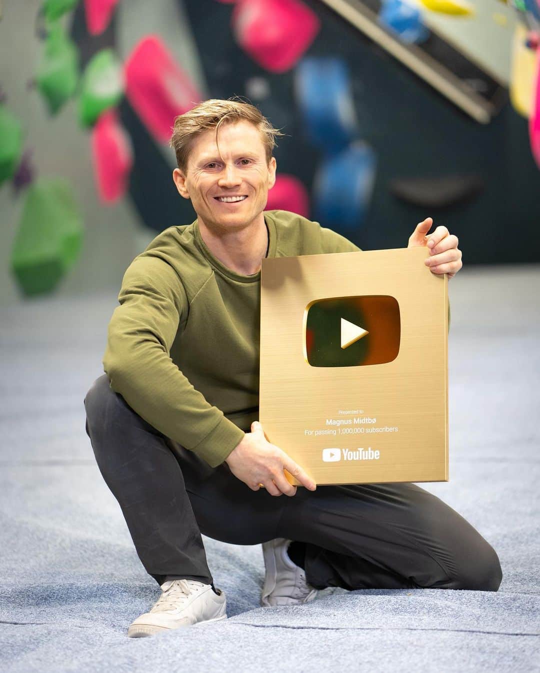 マグナス・ミトボさんのインスタグラム写真 - (マグナス・ミトボInstagram)「Look what YouTube just sent ...