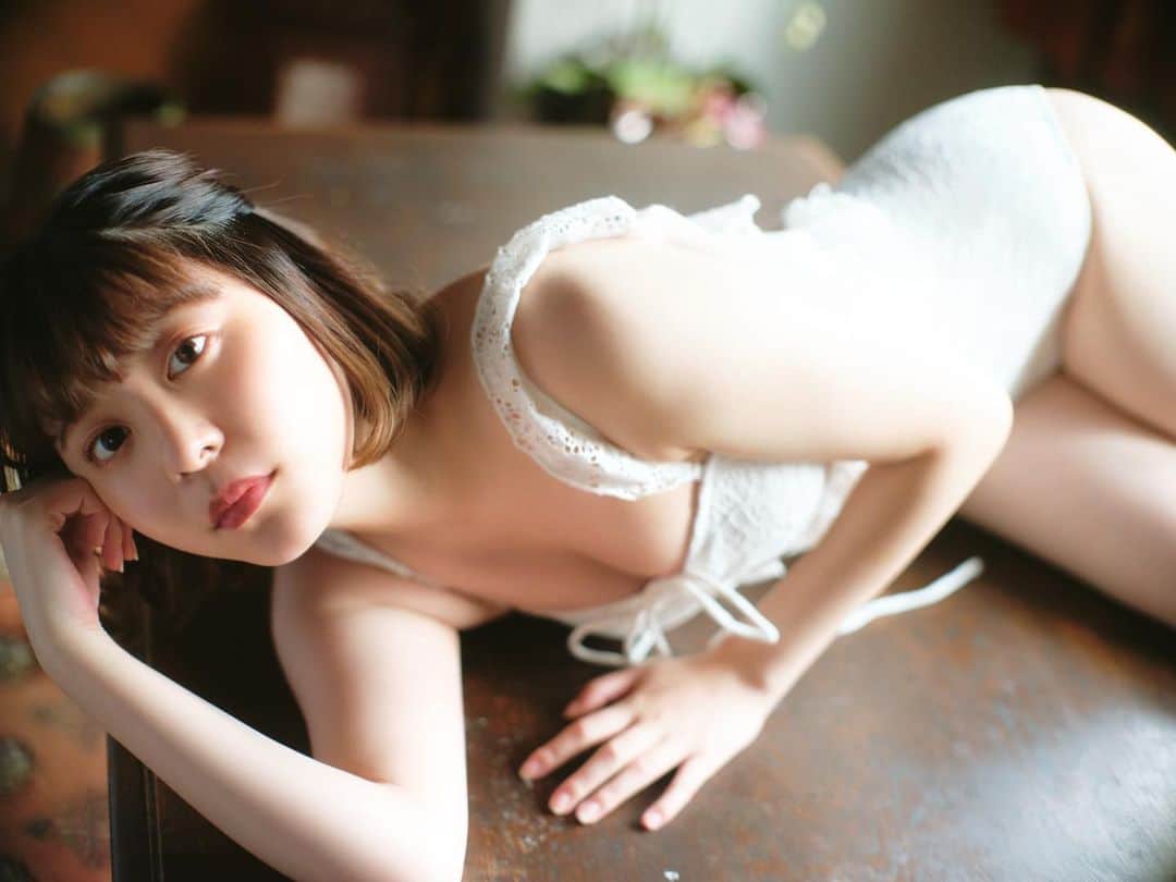 稲岡志織さんのインスタグラム写真 - (稲岡志織Instagram)「📸 @takuro_abe 💄 @cocooosaki ⁡ ： ： ： #ポートレート #作品撮り」11月15日 19時 ...