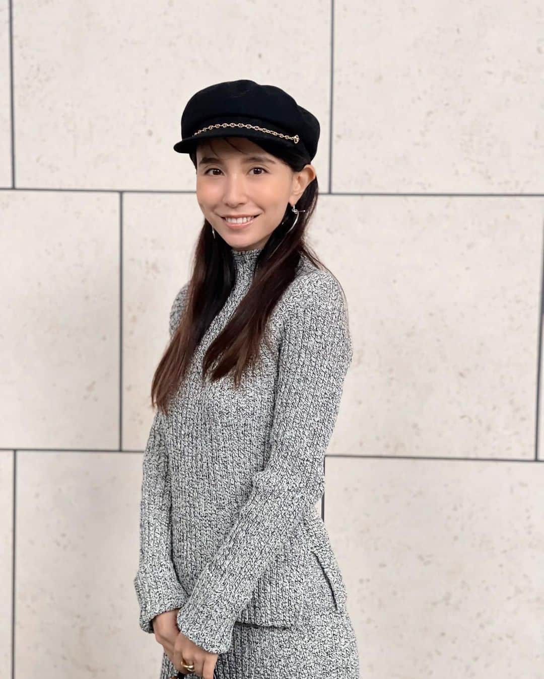 May J.さんのインスタグラム写真 - (May J.Instagram)「𝒲𝒾𝓃𝓉𝑒𝓇 𝒮𝓉𝓎𝓁𝑒🤍 今年はショート丈のコートを買ったよ ...