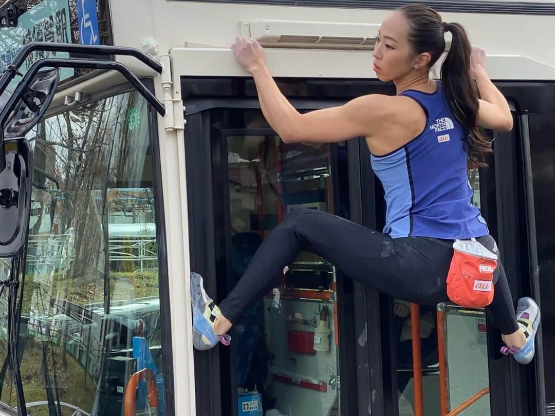 野口啓代さんのインスタグラム写真 - (野口啓代Instagram)「2022年01月01日 元旦🎍 日テレ系 17:00〜 “ウルトラマン ...