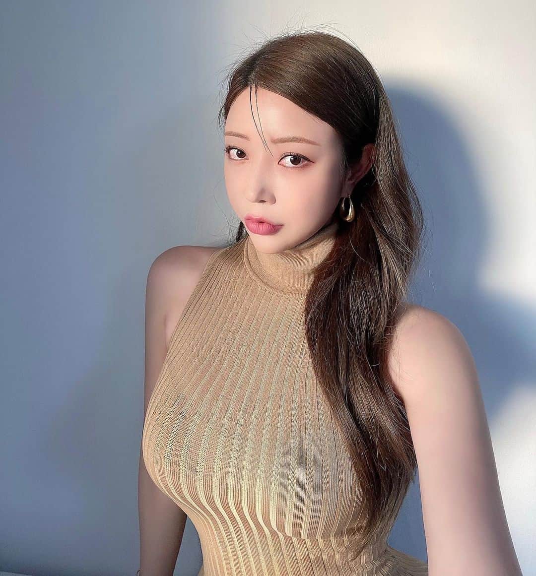 Choi Somiさんのインスタグラム写真 Choi Somiinstagram 「⠀⠀⠀⠀ 글랜더 Glander 살찌면 얼굴