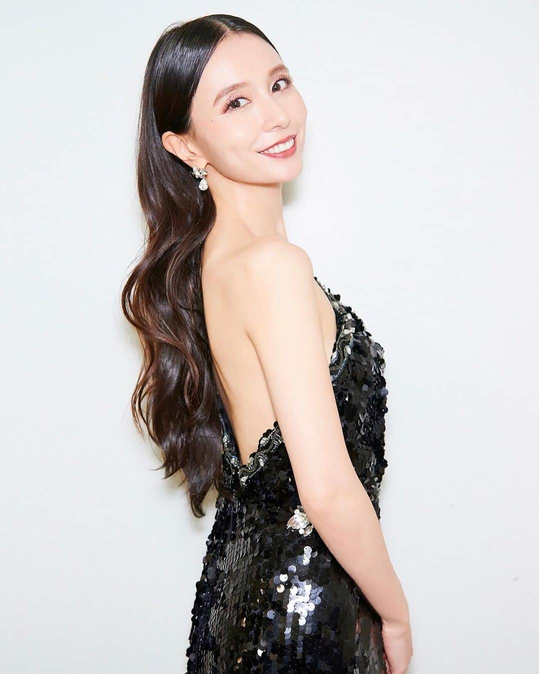 May J.さんのインスタグラム写真 - (May J.Instagram)「2021年、みなさんにとってどんな一年でしたか？ 今年は元日のベストアルバムのリリースから始まり、ジャズライブや ...