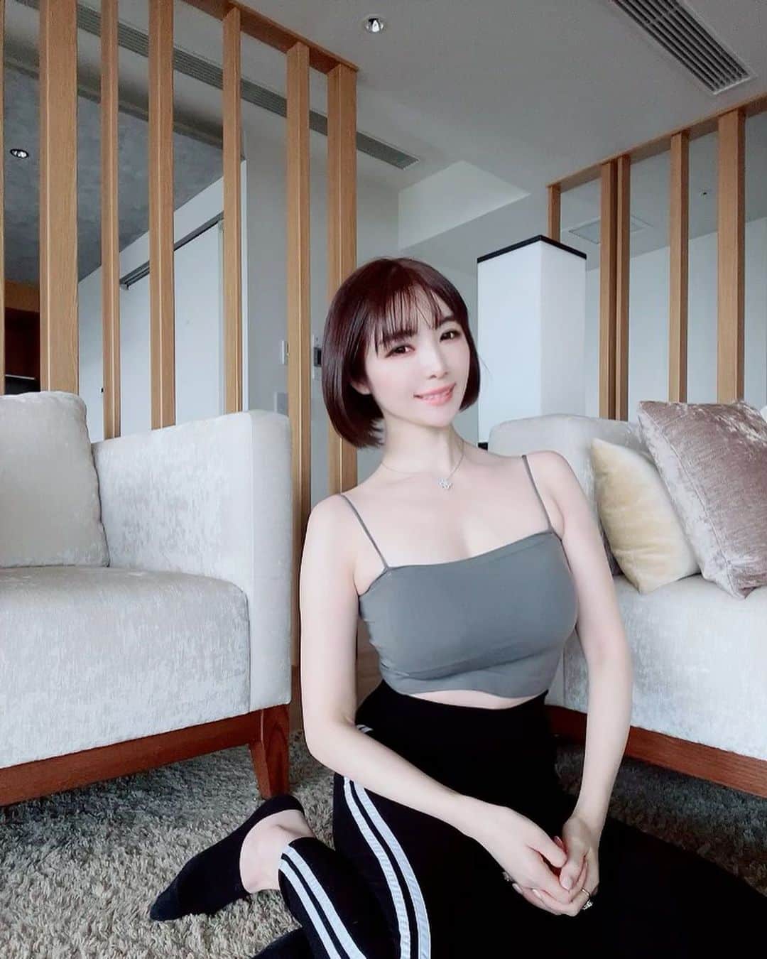 森下悠里さんのインスタグラム写真 - (森下悠里Instagram)「160cm 49kg あと4キロ痩せたいな😌 そろそろダイエット本格的に 頑張ろう🔥」1月24日 22時46分 ...