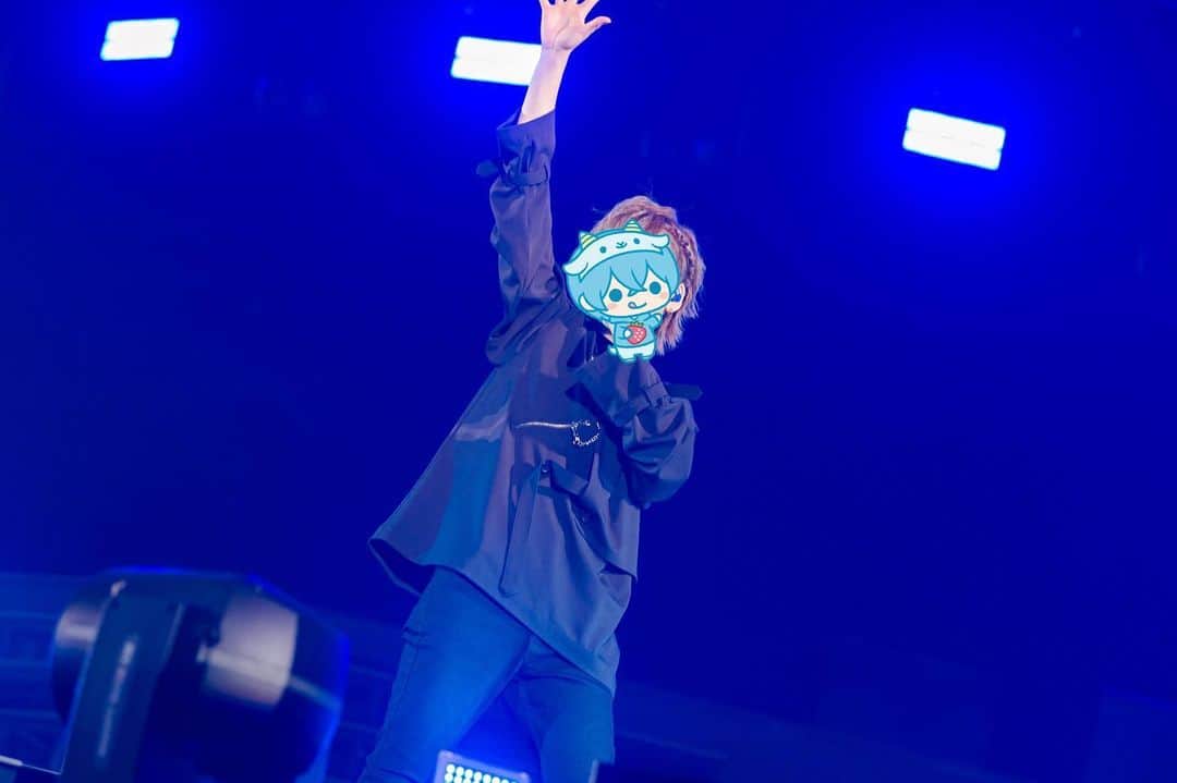 ころんさんのインスタグラム写真 - (ころんInstagram)「 💙」2月19日 16時53分 - colon56n_x