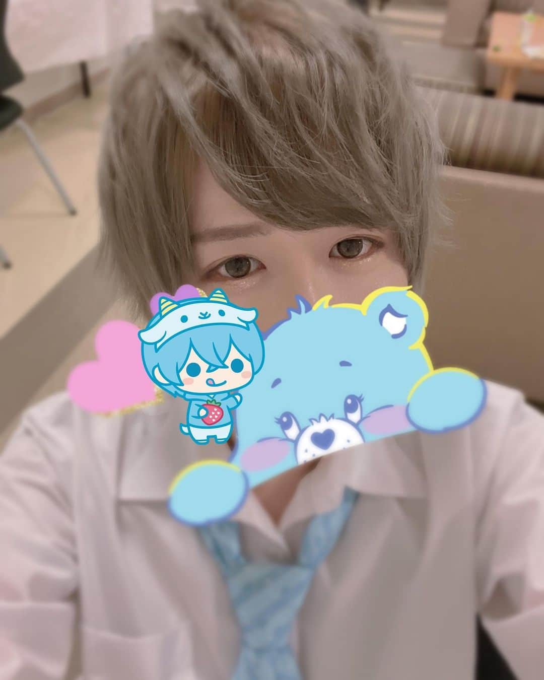 ころんさんのインスタグラム写真 - (ころんInstagram)「(՞ . .՞) 💙」2月27日 17時03分 - colon56n