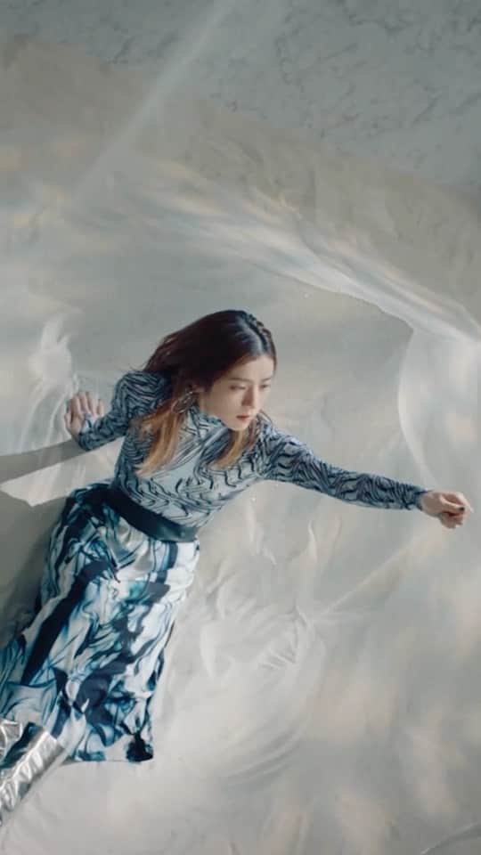 miletさんのインスタグラム動画 - (miletInstagram)「3/9(水)リリース #milet 8th EP『Flare』のMUSIC VIDEO&全収録曲のCROSSFADEを ...