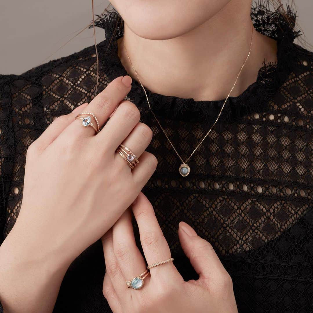 ageteさんのインスタグラム写真 - (ageteInstagram)「【Color Holic】 ブルー×ブラックですっきりと凛々しい印象 ...