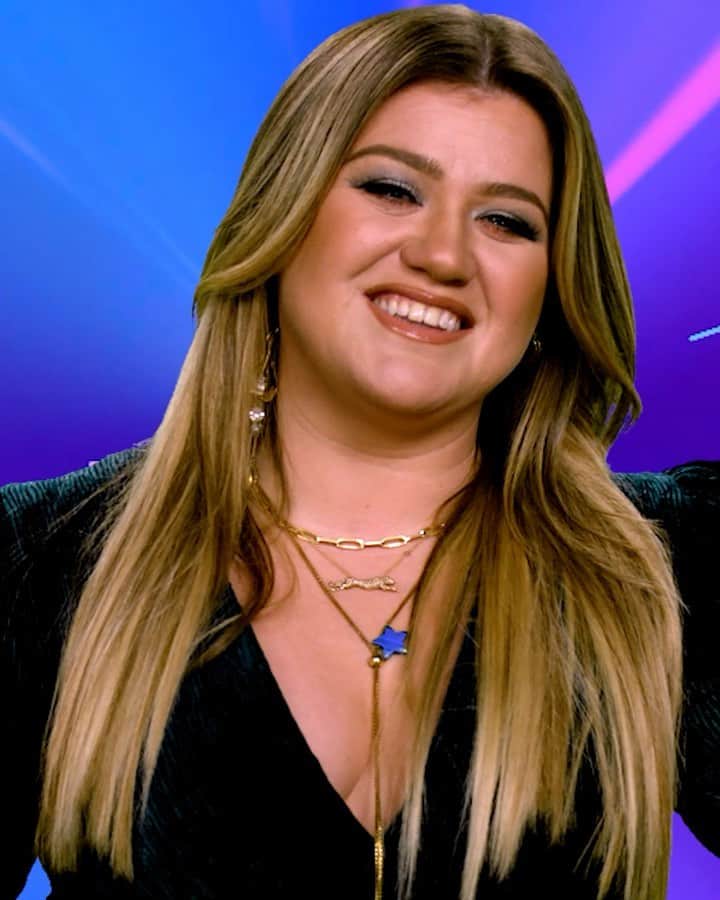 ケリー・クラークソンさんのインスタグラム動画 - (ケリー・クラークソンInstagram)「We're answering your ...