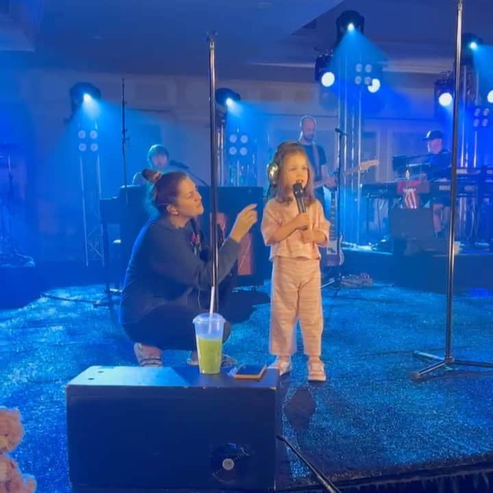 ヒラリー・スコットさんのインスタグラム - (ヒラリー・スコット@hillaryscottla)