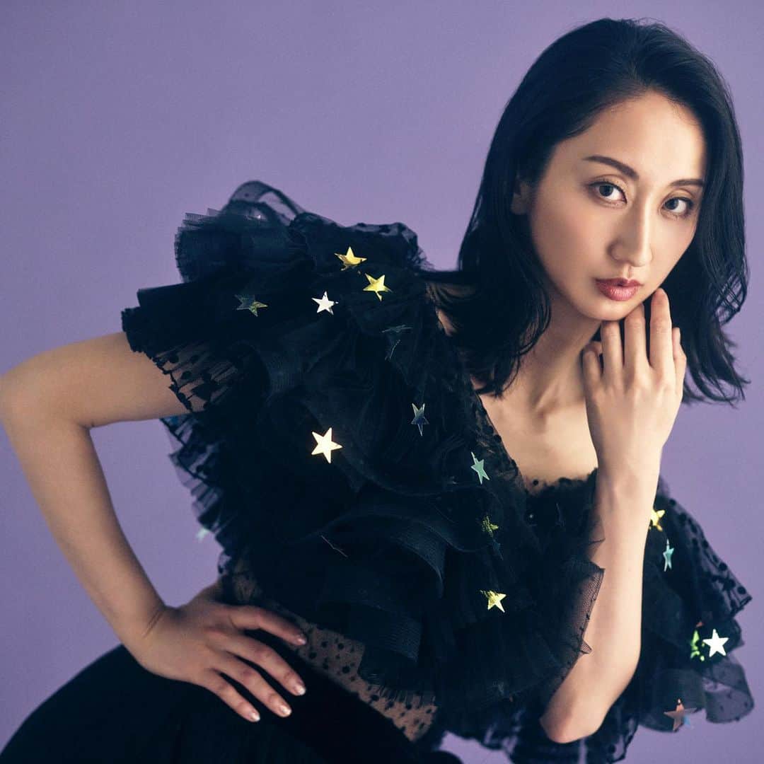 Ms.OOJAさんのインスタグラム写真 - (Ms.OOJAInstagram)「7月になり2022年下半期突入 ということでアーティスト写真を更新 今秋リリースの「流しのOOJA2」の世界観 ...