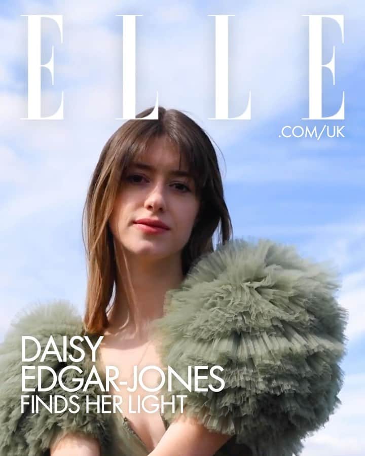 ELLE UKさんのインスタグラム動画 - (ELLE UKInstagram)「‘This is my second time doing a big book adaptation. I ...