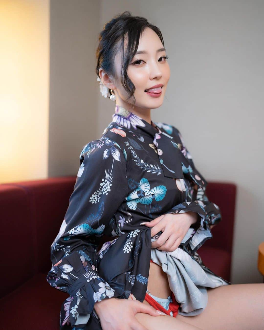 あいみさんのインスタグラム写真 - (あいみInstagram)「【Aimistブックス】 Sally『女神の誘惑』385pics 🌐 https://www.amazon.co.jp/dp ...