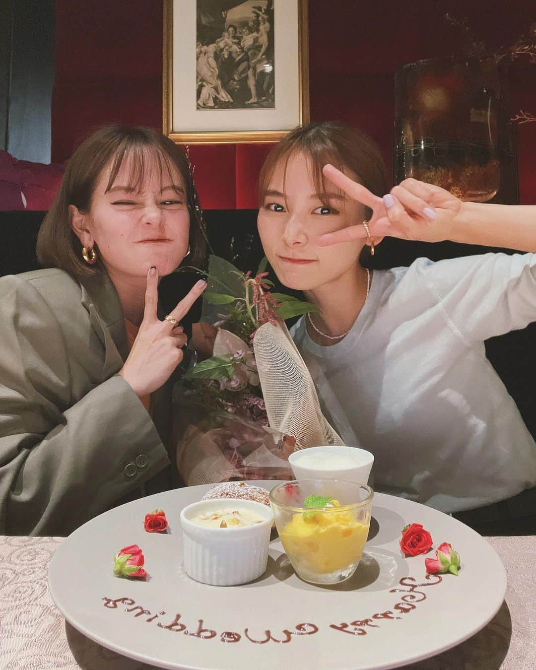 朝日奈央さんのインスタグラム写真 - (朝日奈央Instagram)「emmaちゃんありがとう💐😭 お仕事で出会ってからこうして仲良くなれて ...