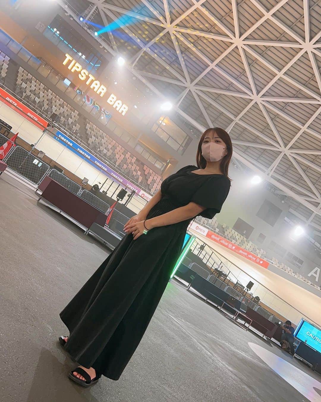 柳瀬さきさんのインスタグラム写真 - (柳瀬さきInstagram)「PIST6🚴行ってきたよ！ すごく綺麗で照明も選手紹介も 全てがカッコ ...