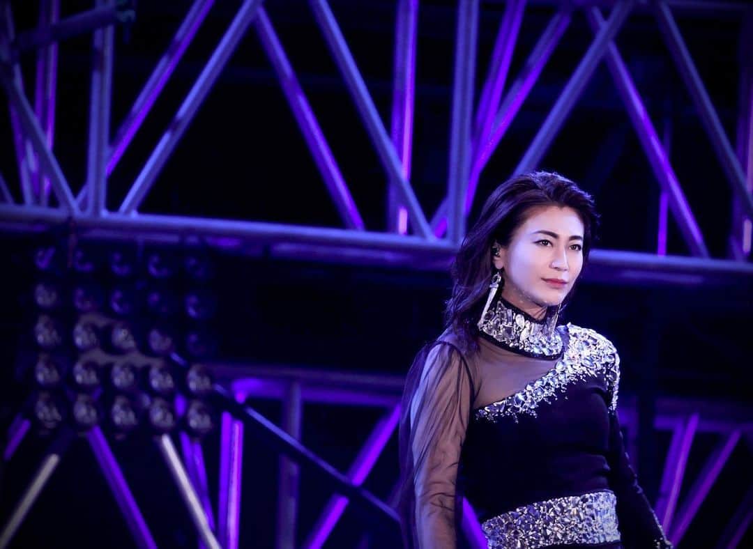 氷川きよしさんのインスタグラム写真 - (氷川きよしInstagram)「氣志團万博 全7曲歌わせていただきましたーっ。🎤 ️‍🔥 WOWOWでの放送が楽しみっ！！ by Kiina #氷川 ...