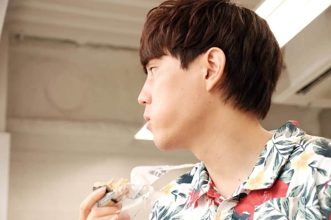 須貝駿貴さんのインスタグラム写真 - (須貝駿貴Instagram)「500問耐久クイズの朝」9月22日 20時48分 - sugai_shunki
