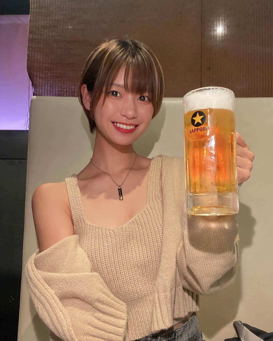 小坂田純奈さんのインスタグラム写真 小坂田純奈instagram 「生ビールで優勝☺️🍺 明日から三連休だね！！ みんなは予定ある