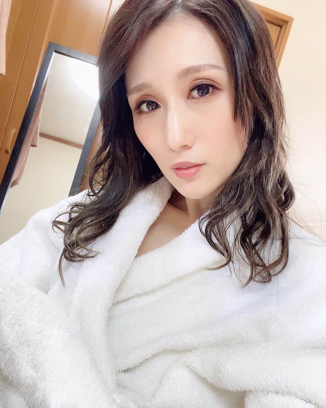 JULIAさんのインスタグラム写真 - (JULIAInstagram)「☆ お仕事の疲れを @yves_jubilee @maki.taie ...
