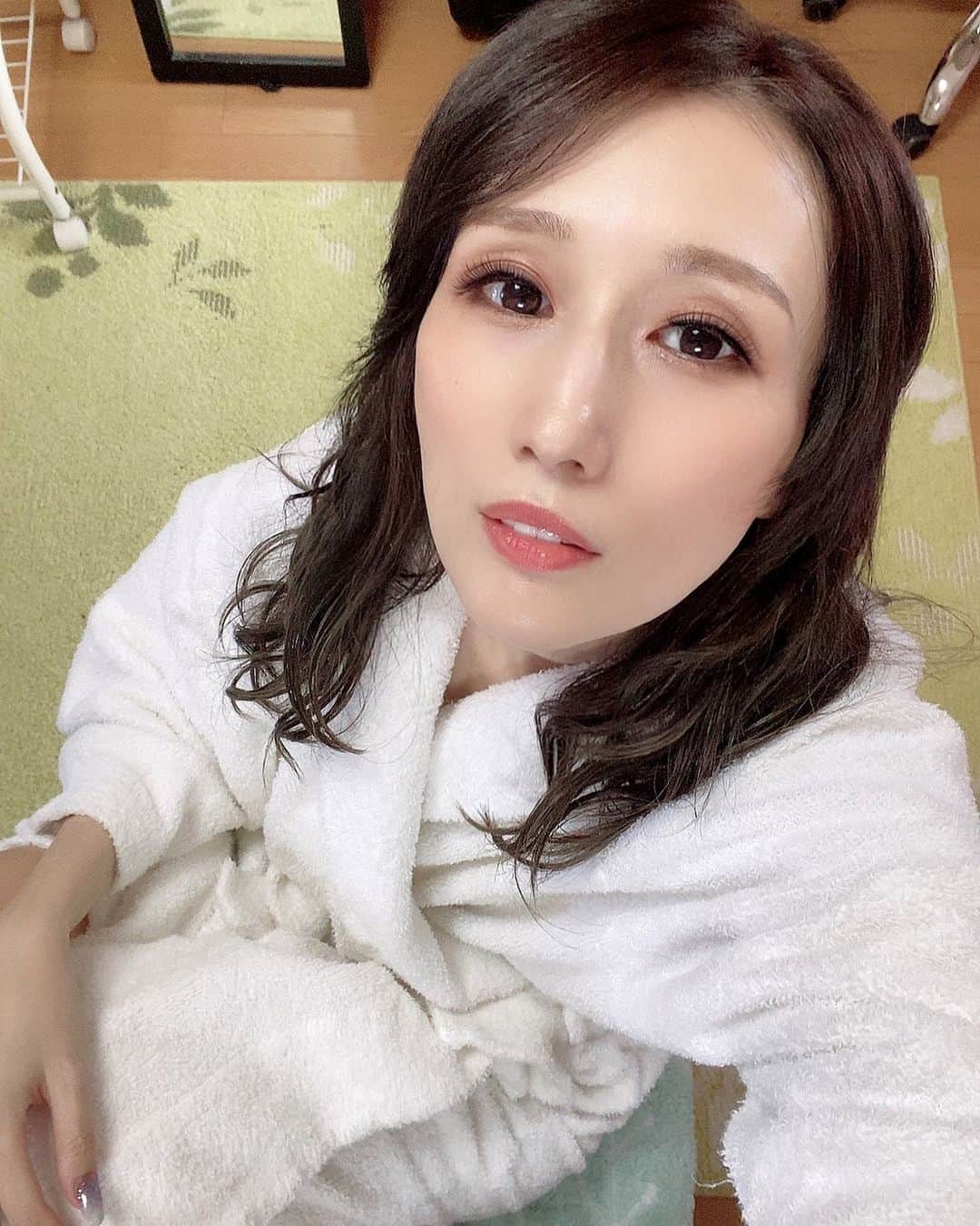 JULIAさんのインスタグラム写真 - (JULIAInstagram)「☆ 身体が悲鳴をあげていたので、 サロン @yves_jubilee ...