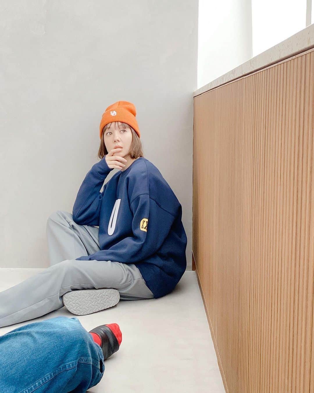 トリンドル玲奈さんのインスタグラム写真 - (トリンドル玲奈Instagram)「@universaloverall_jp のムック本が発売されました🫡 表紙・中ページに出てます ︎ ぜひ♡ ...