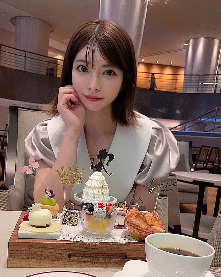 上原亜衣さんのインスタグラム写真 - (上原亜衣Instagram)「#afternoontea #koria #workerhill」9月 ...