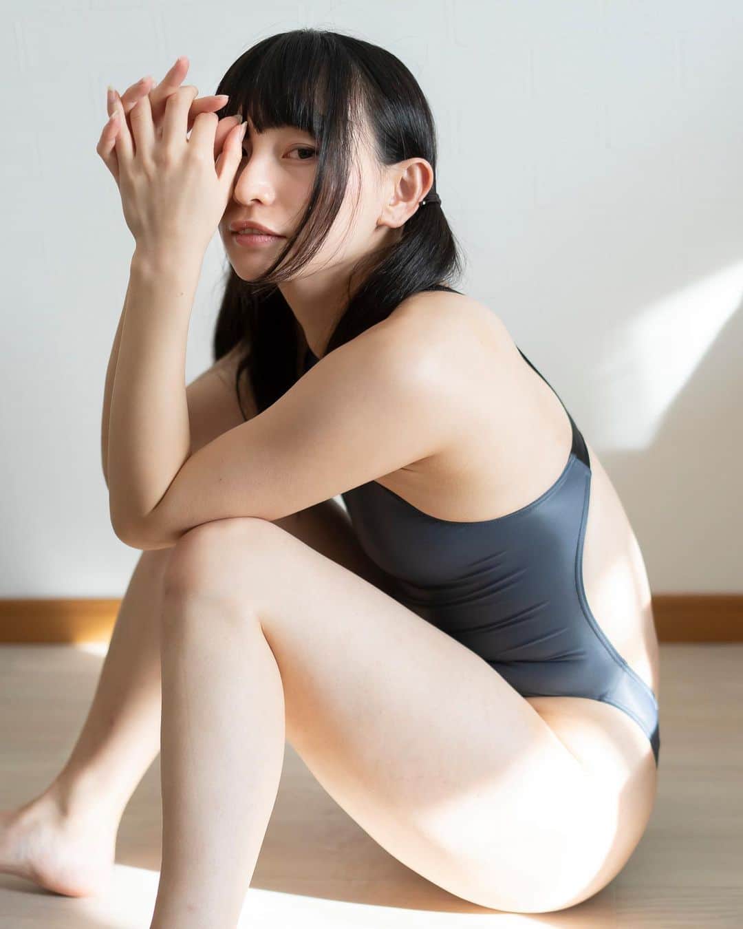 あいみさんのインスタグラム写真 - (あいみInstagram)「【Aimistブックス】 真白まお『絶対的競泳水着』193pics 🌐 https://www.amazon.co.jp/dp ...