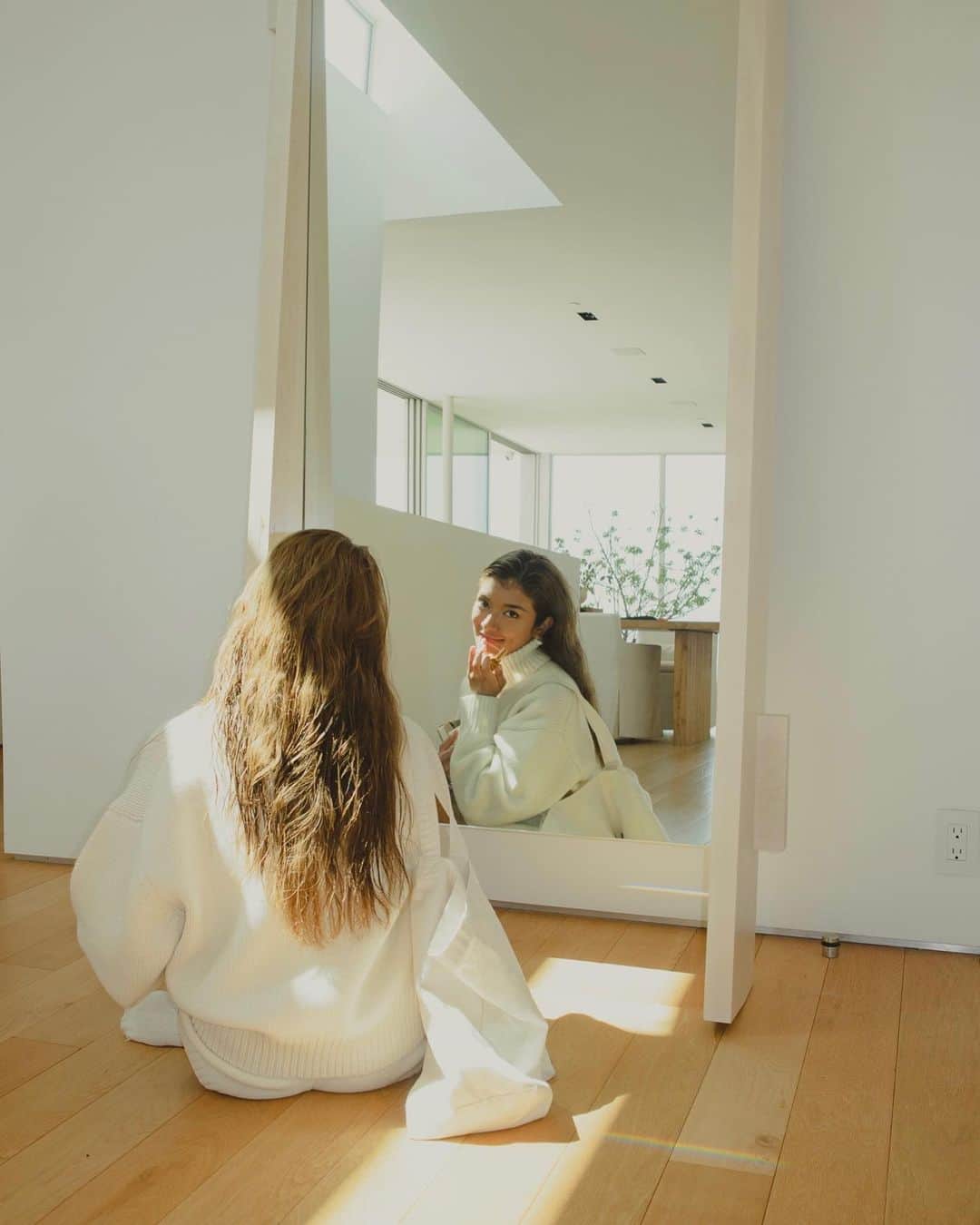 ローラさんのインスタグラム写真 ローラinstagram 「今日という、美しくて儚い1日を大切に過ごすよ。 もし、なにか嫌だなぁって思う