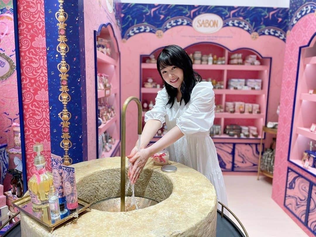 桜井日奈子さんのインスタグラム写真 - (桜井日奈子Instagram)「#SABONホリデーコレクション #SABONブラッシュグルマン #SABON ＠SABON_Japan」10月11日 ...