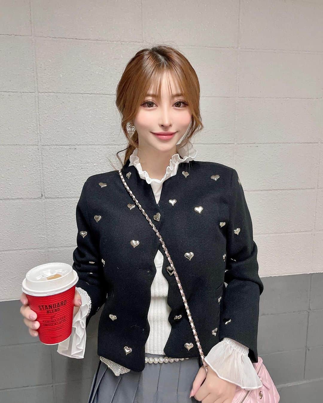 藤咲めいさんのインスタグラム写真 - (藤咲めいInstagram)「寒くなってきたので秋コーデ😚🌰🍁 @select_coco8 さんの ...