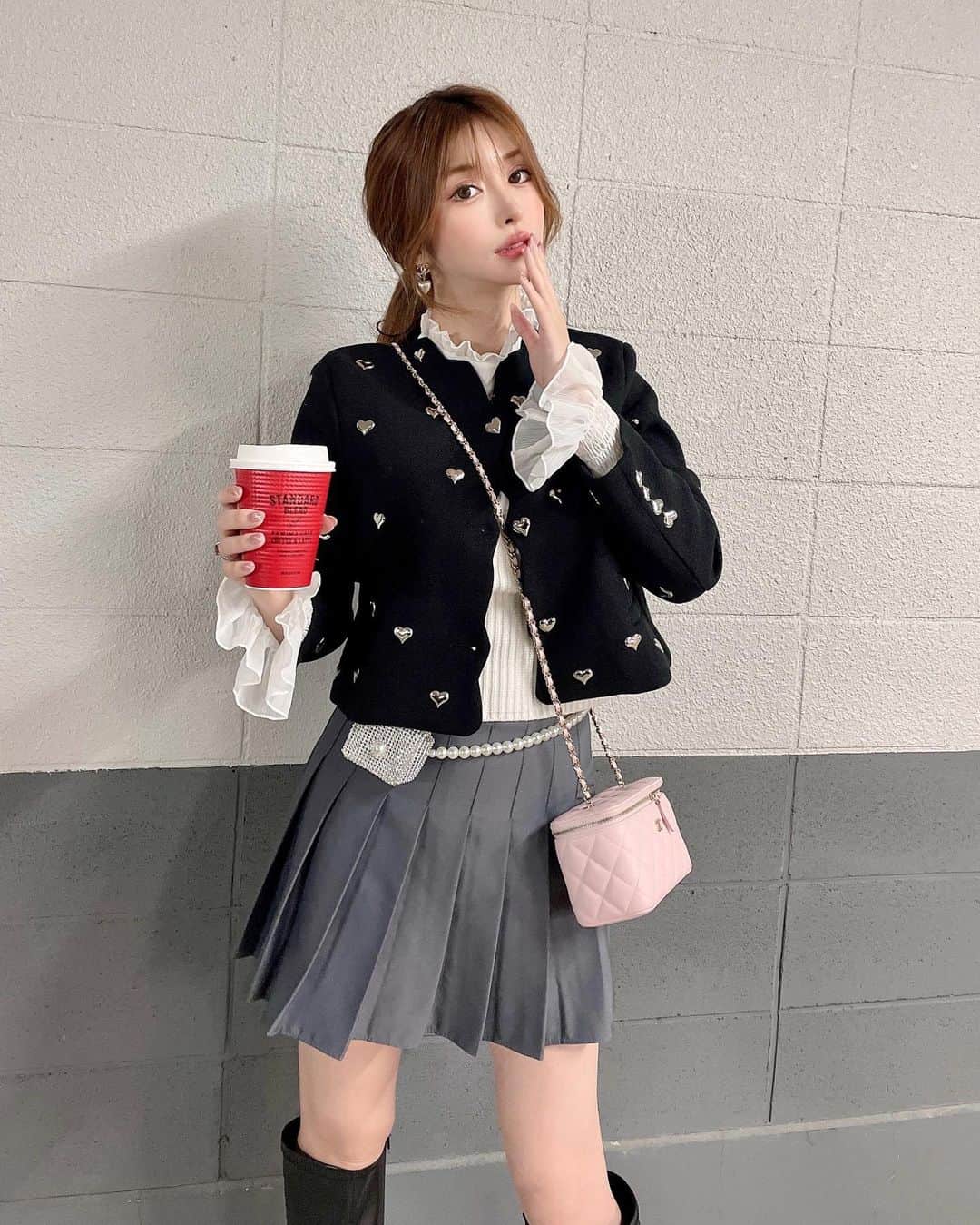 藤咲めいさんのインスタグラム写真 - (藤咲めいInstagram)「寒くなってきたので秋コーデ😚🌰🍁 @select_coco8 さんの ...