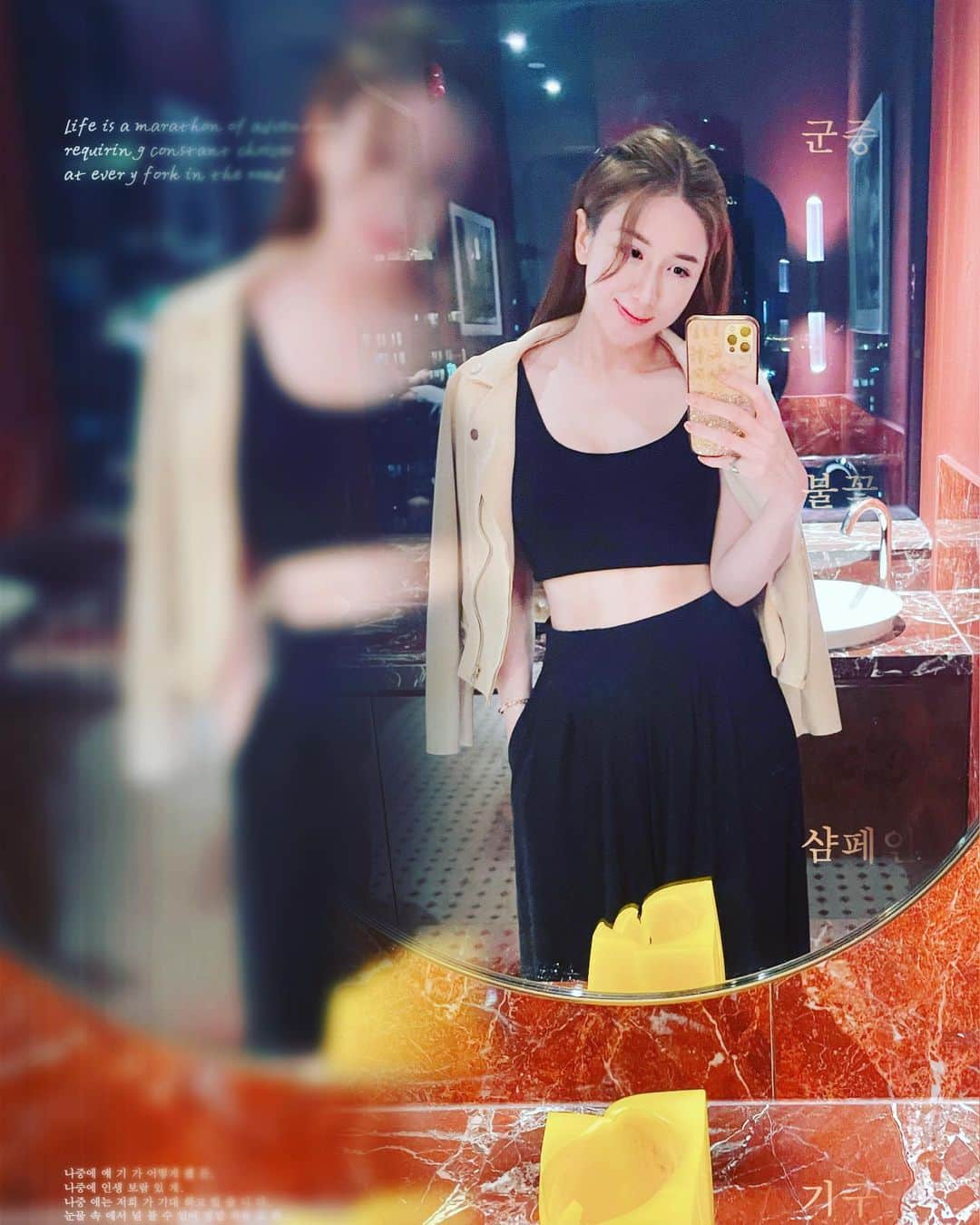 Chloe Yuenさんのインスタグラム写真 - (Chloe YuenInstagram)「Girls night😝 啲嘢食超好味 環境影相 ...