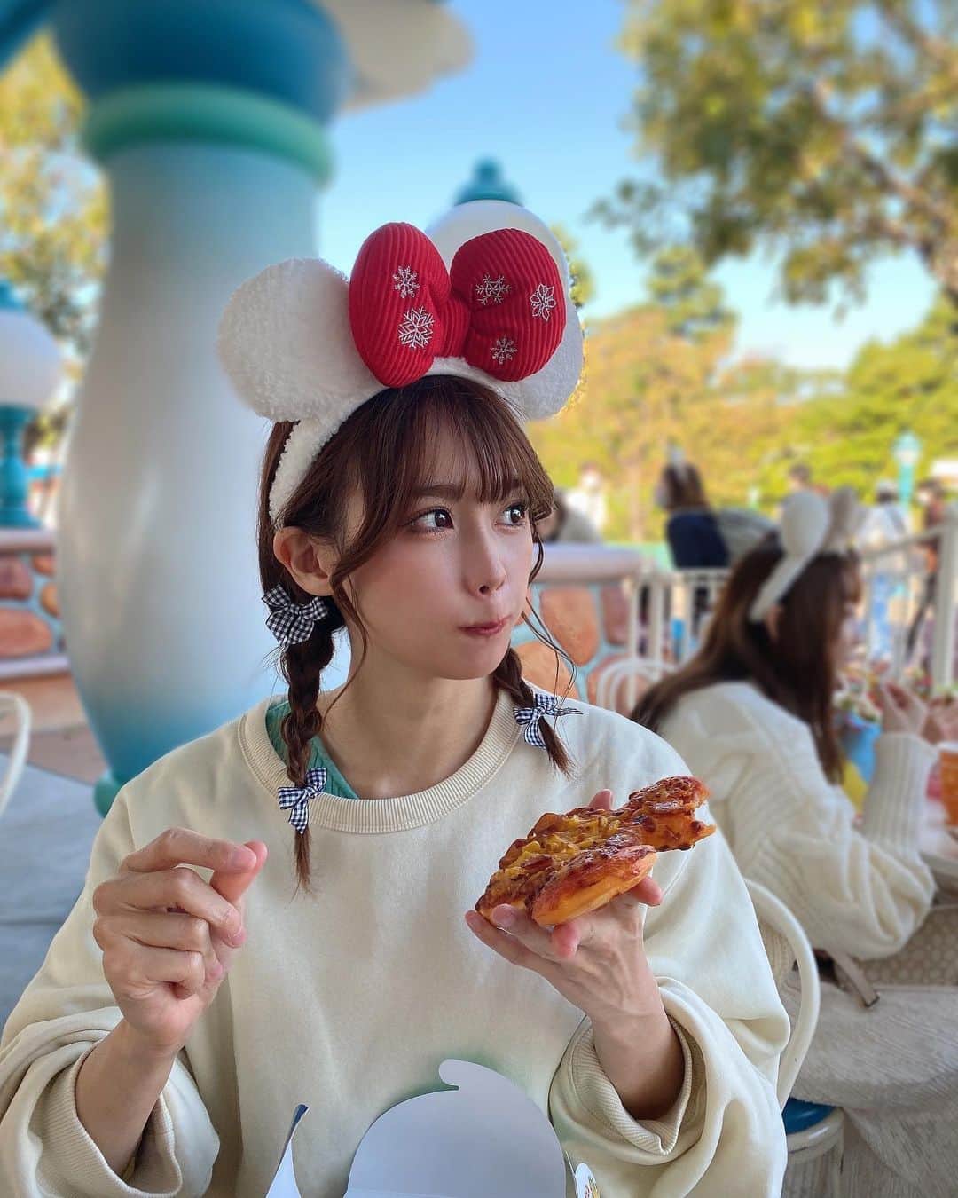 相原美咲さんのインスタグラム写真 - (相原美咲Instagram)「少し前にディズニーランドに行ってきたよ🐭🏰💗💫 地元の仲良し三人で お ...