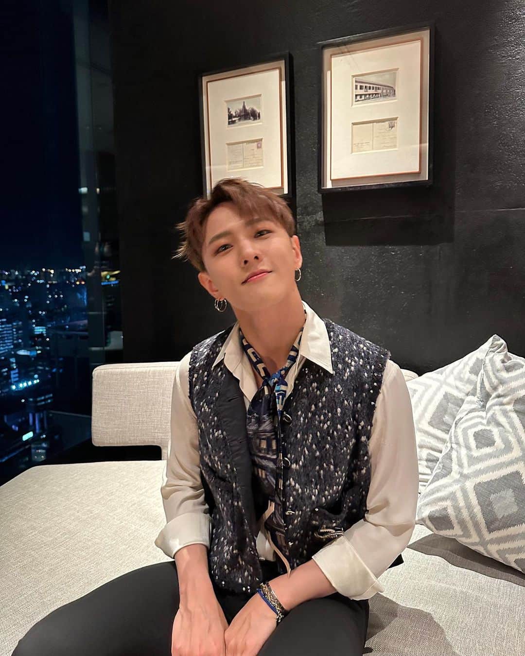 DK（キム・ドンヒョク）さんのインスタグラム写真 - (DK（キム・ドンヒョク）Instagram)「Thank you iKONIC ️ ...