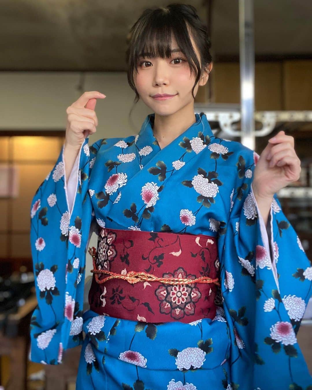 仁藤りささんのインスタグラム - (仁藤りさ@nitolisa_official)